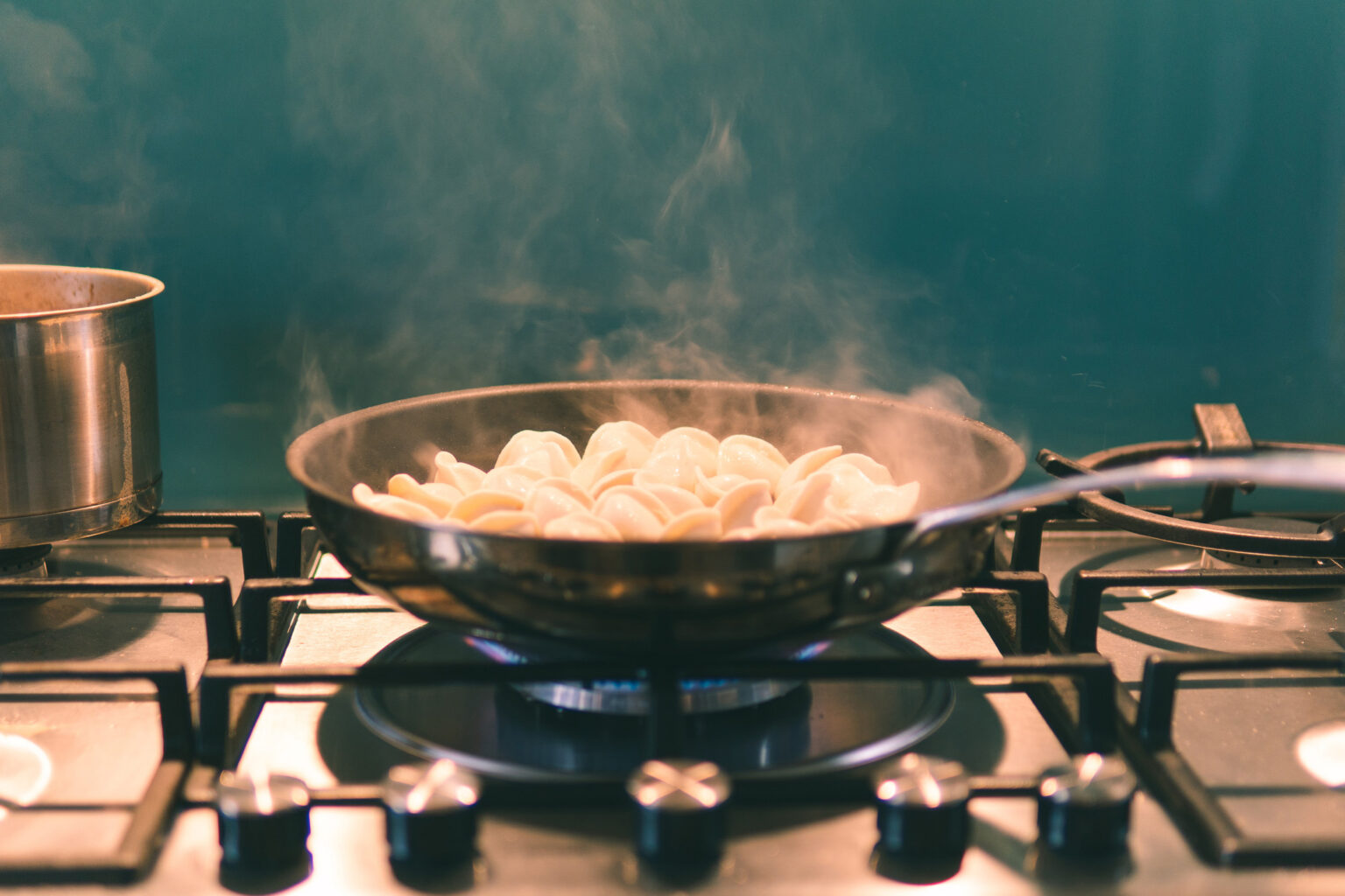 Mastering Delicious Dumplings on a Gas Hob - Rockgas